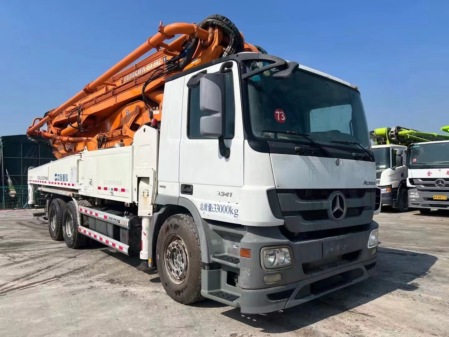 Benz Zoomlion Used Concrete Pump Truck Lorry 49m 6arms 2014 White Orange